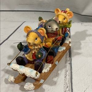 Holiday | Three Mice On Christmas Sleigh | Poshmark